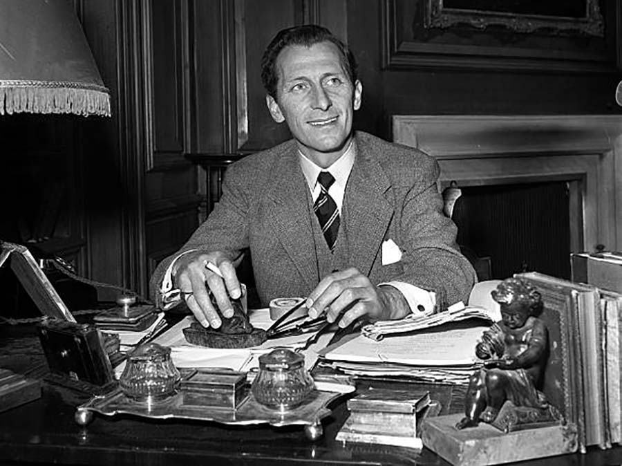 Peter Cushing: The Complete Memoirs – El lado mas intimo de un actor ...