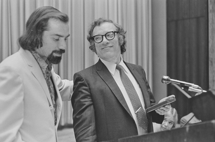 Anochecer/Nightfall de Isaac Asimov y Robert Silverberg - BRAINSTOMPING